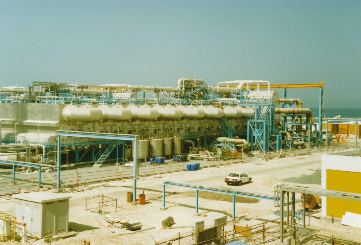 Multi_Stage_Flash_Desalination_Plant (Wikimedia Commons) - Earth Buddies