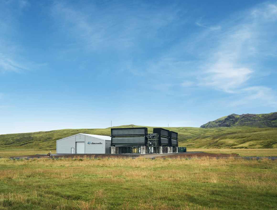 Orca, The World's Largest Carbon Capture Plant Is Operating