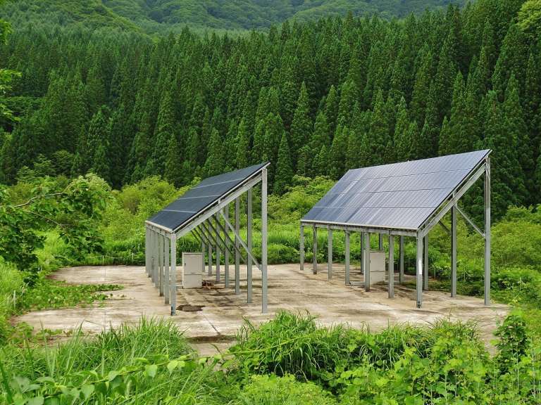 A small solar power station. Photo by Qurren Wikimedia Commons - Earth ...